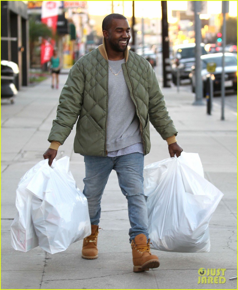 Kim and Kanye Shopping in LA 12/26 | Lipstick Alley