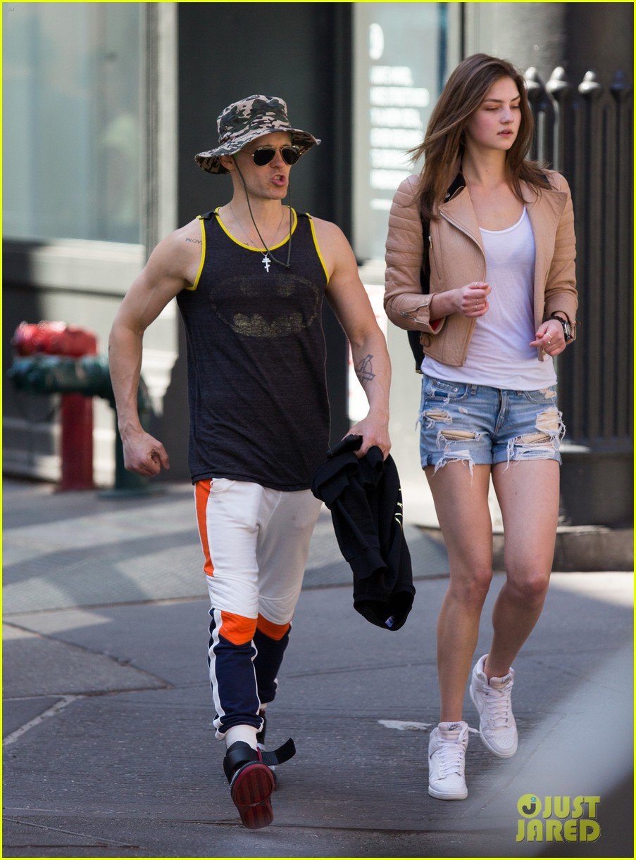 Jared Leto Bares His Muscles Again in a Batman Tank Top!: Photo 3358451 ...