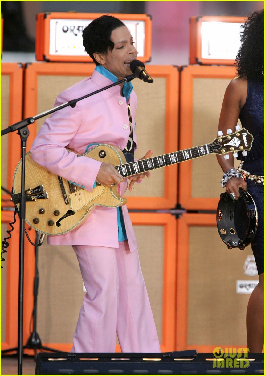 Prince Dead - Legendary Singer Dies at 57: Photo 3637063 | Prince, RIP ...