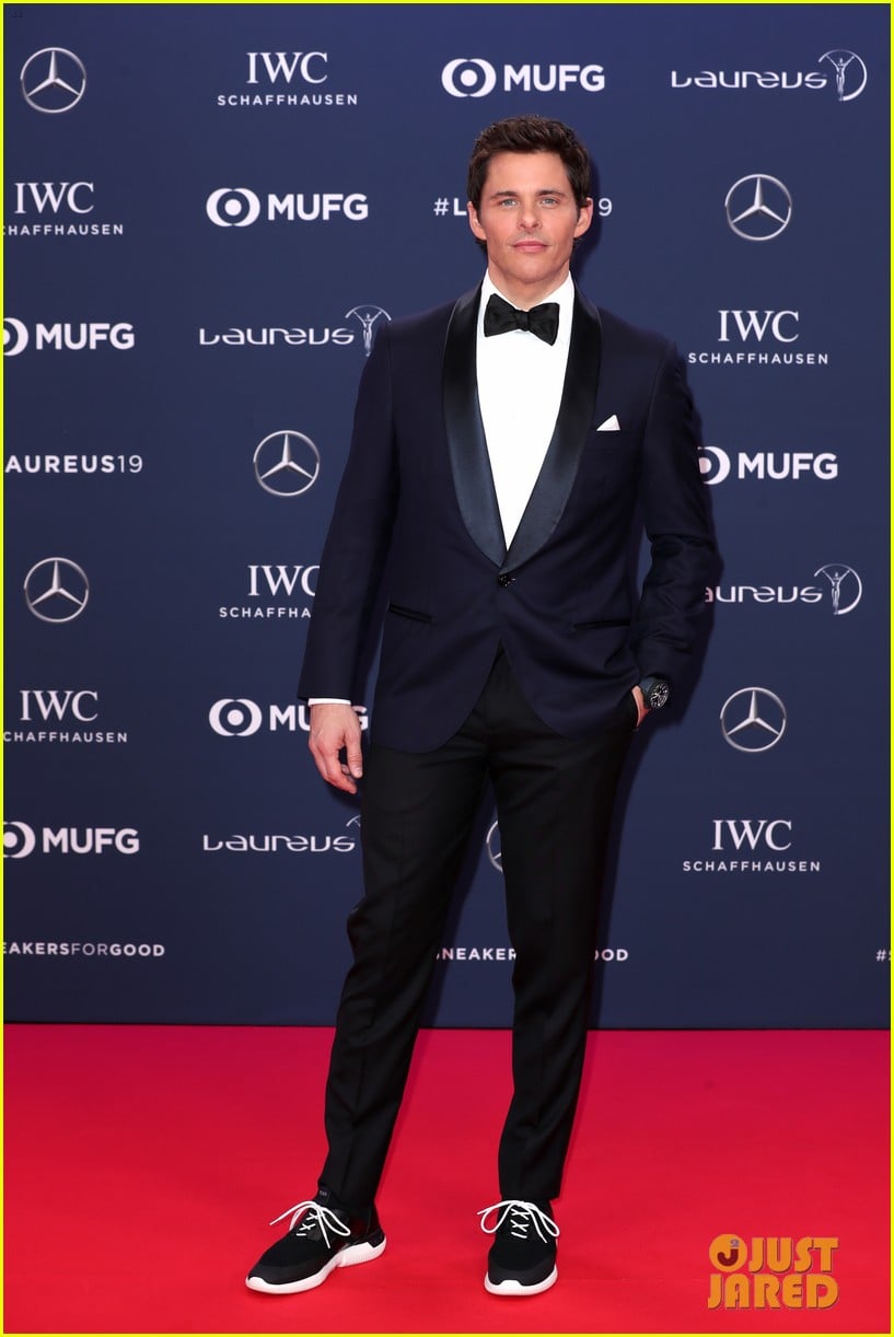 James Marsden - abroparaguas.com